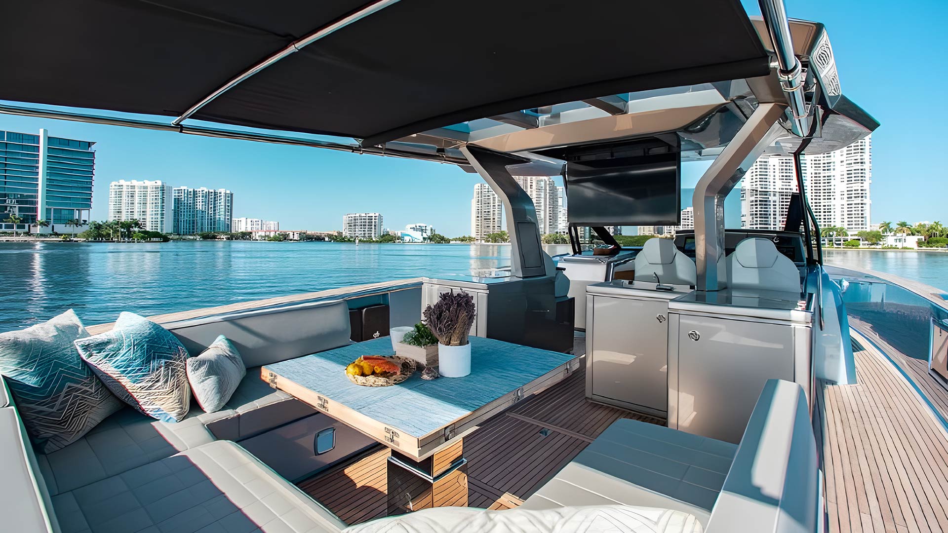 How to Plan the Perfect Day with a Charter - ELMENS
